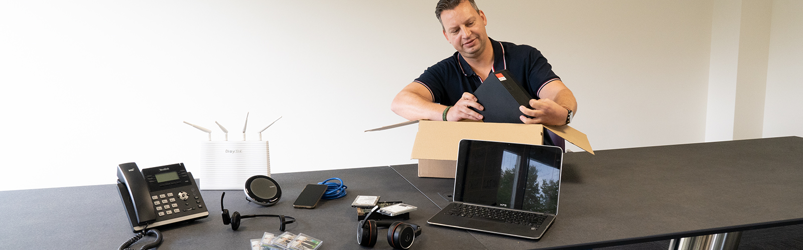 Ries-search - Dynamic Telecom & IT